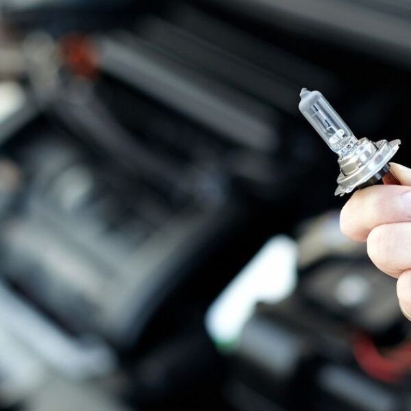 Wat Bepaalt De Draaicirkel van een Auto